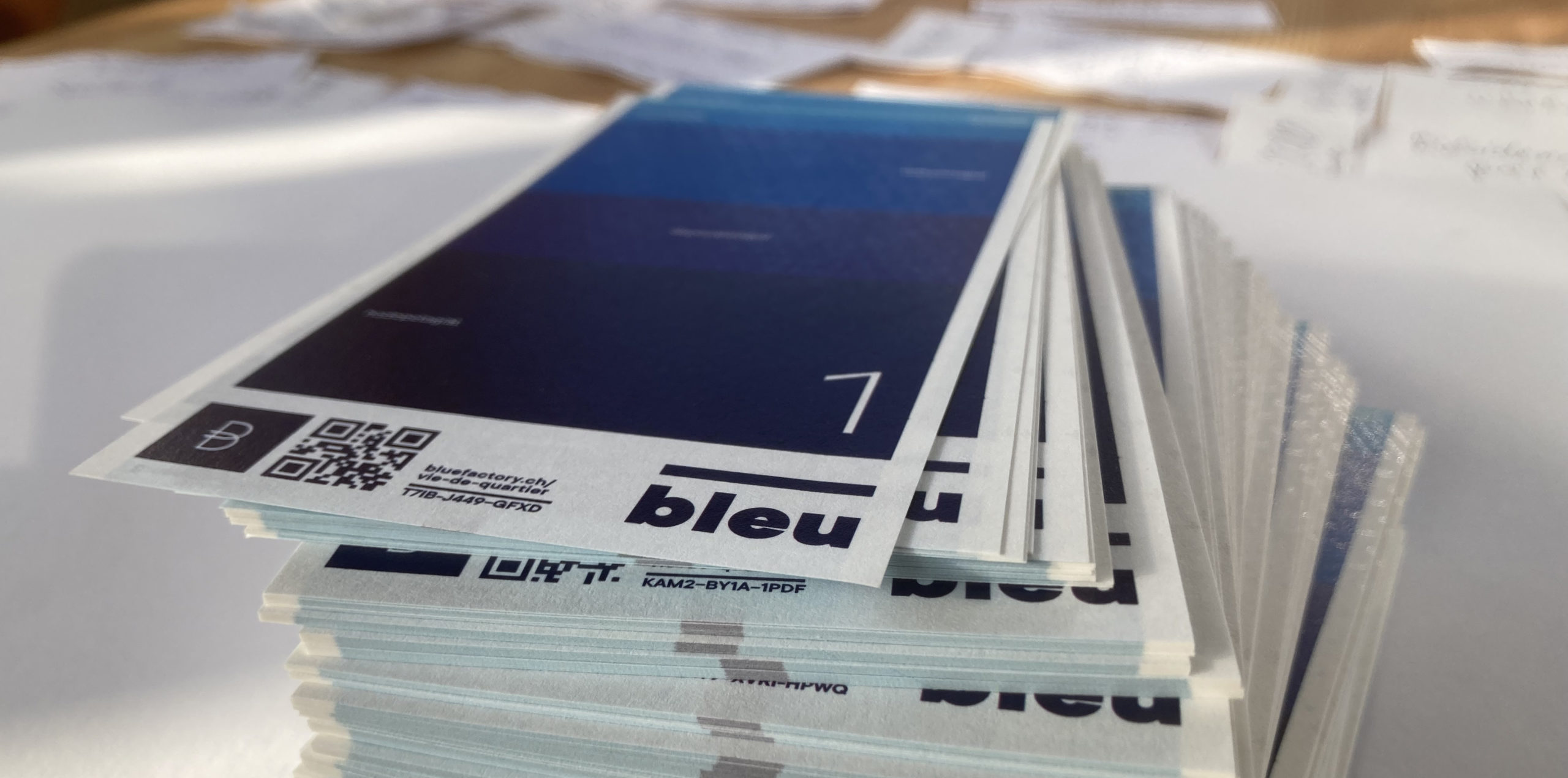 Le bleu - hyper-local currency